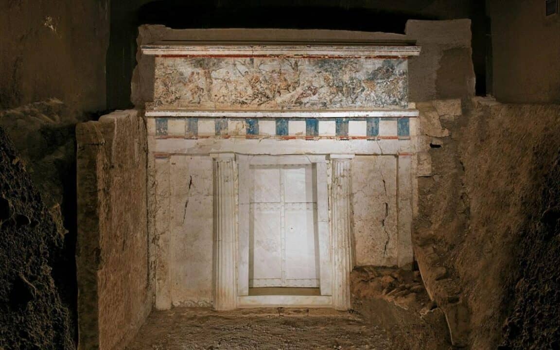 Τάφος του Φιλίππου Β': Ο αρχαιολόγος και ο βασιλιάς | Αφιερώματα