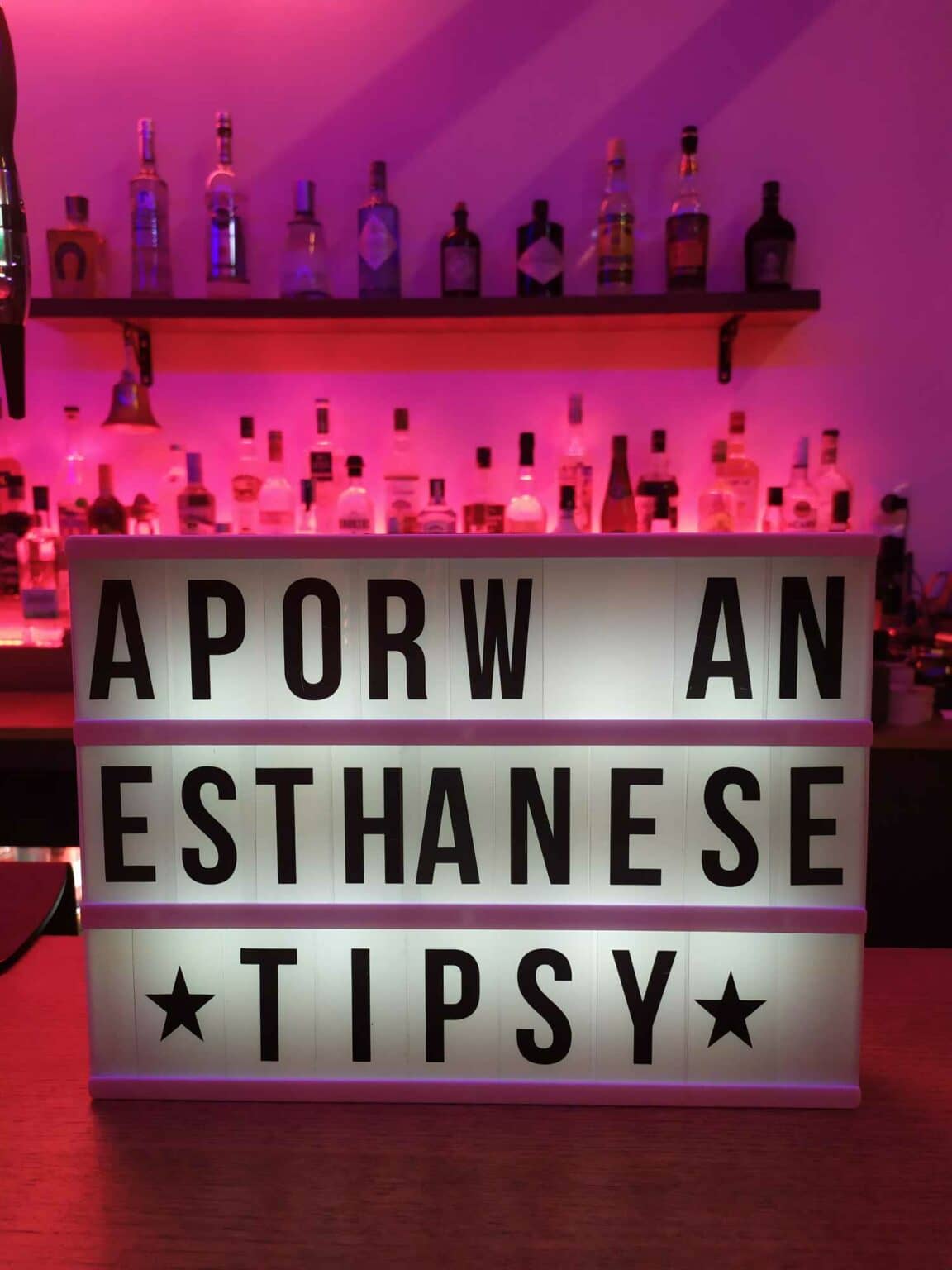 Vuelta: Ένα νέο μαγαζί στην Αθήνα που ήρθε να ταραξει τα νερά | City Guide